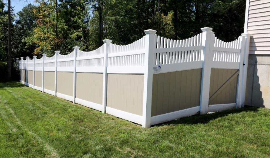 Shared Fences: Guide to Splitting the Fence Cost with Your Neighbor