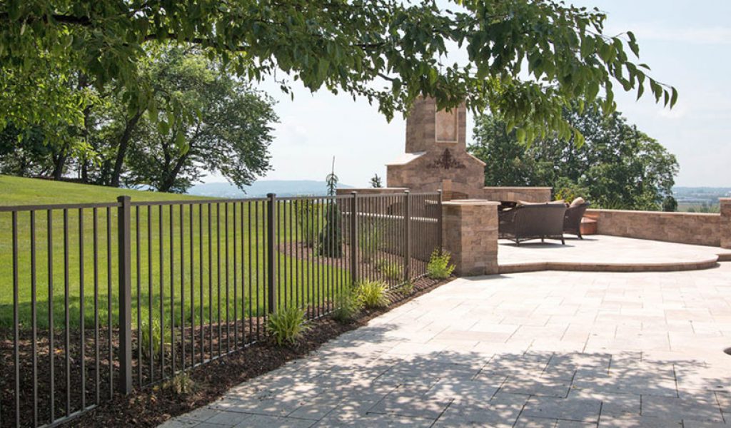 Synthetic Fences | Wooden Fence Alternatives: Advantages & Styles